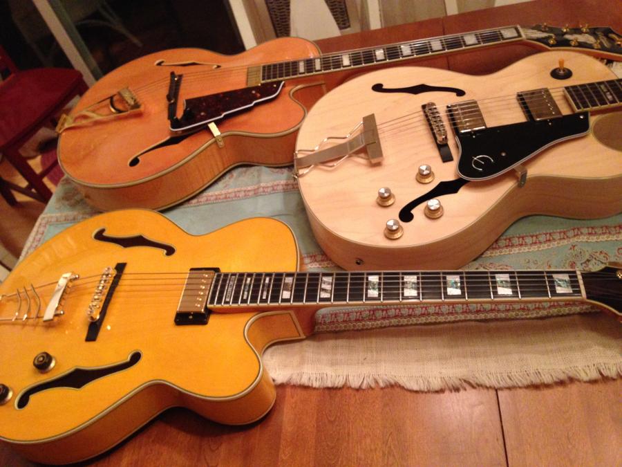 What guitar color is Natural?
