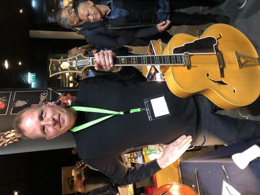 Frans Elferink "Stromberg Master 400 Cutaway"