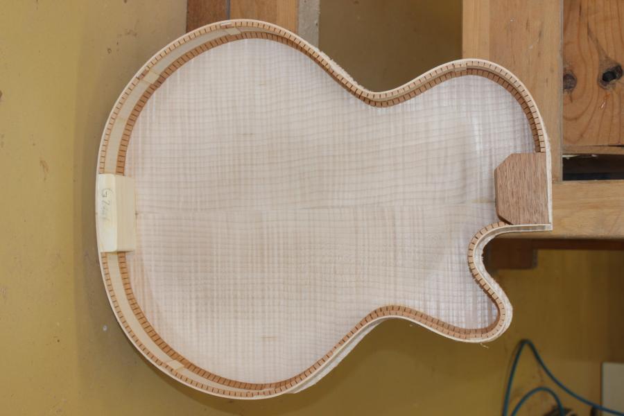 Frans Elferink "Stromberg Master 400 Cutaway"